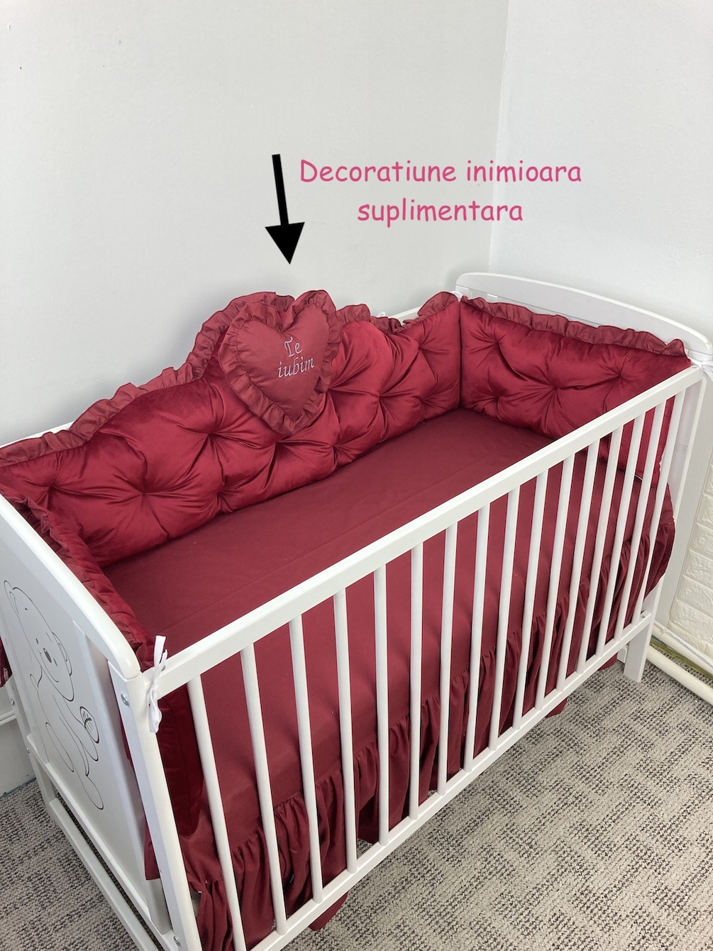 Lenjerie de pătuț personalizata pt bebeluși, cu apărători matlasate ...