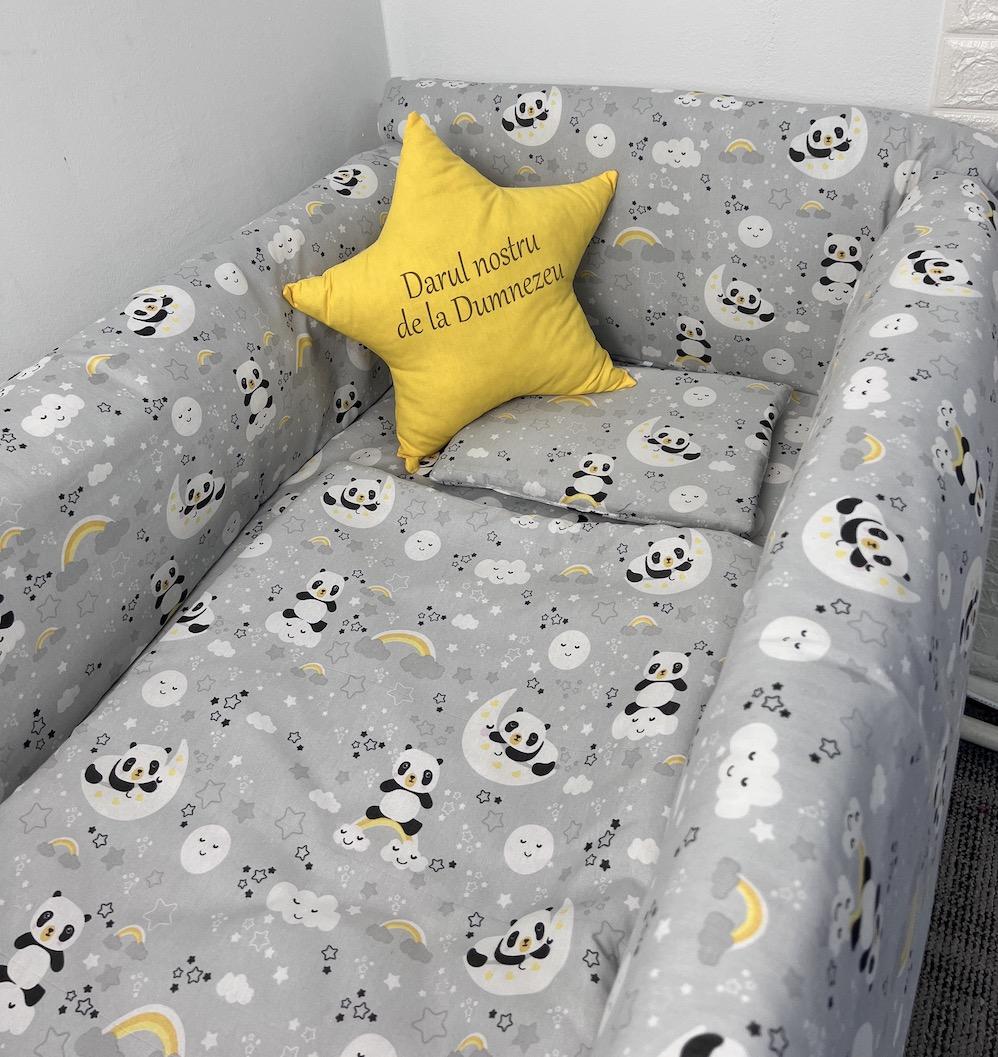 Set Aparatori laterale protectii pat bebe Maxi - Cusute cu mult drag!